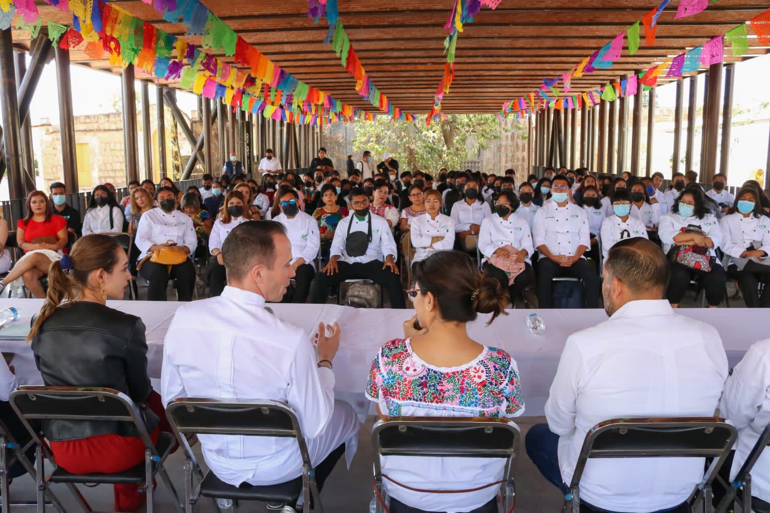 Inspira chef francés a estudiantes de Gastronomía – Hola